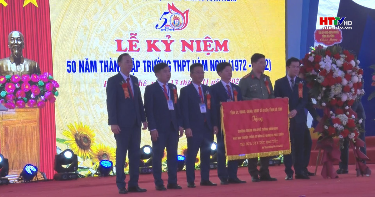 Trường THPT Hàm Nghi kỷ niệm 50 năm thành lập