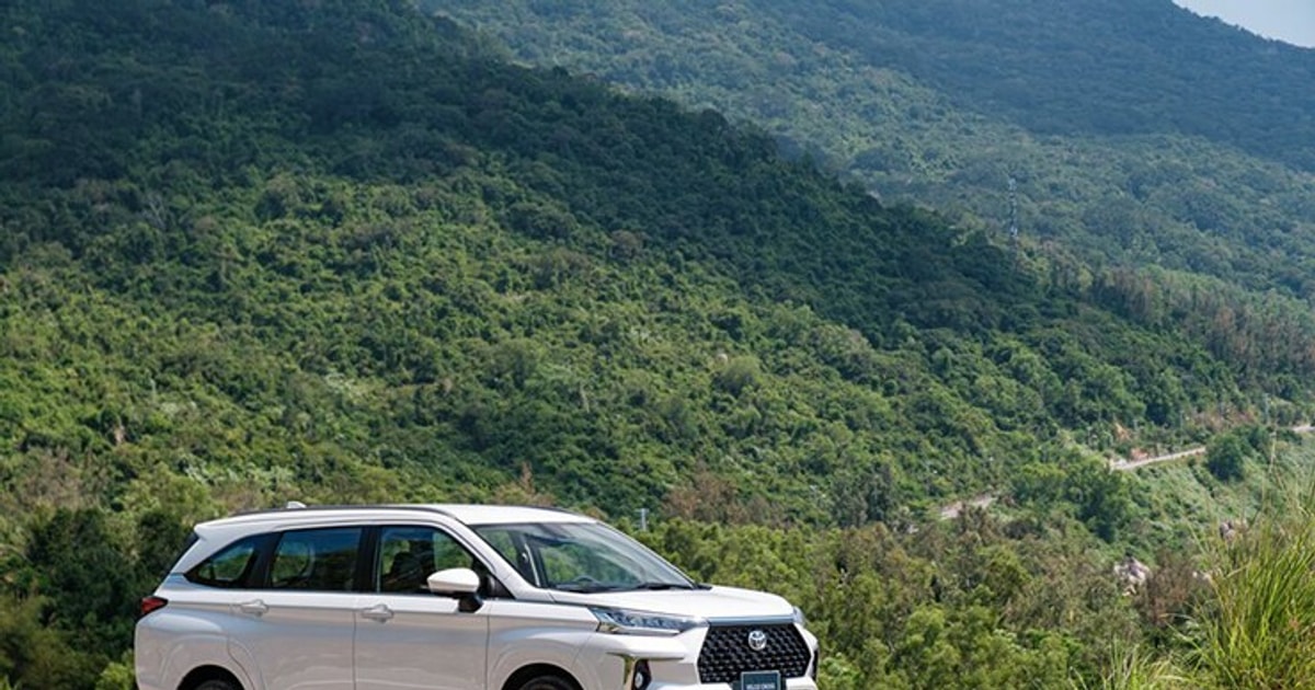 Giá xe Toyota Veloz Cross tháng 6/2026: Ưu đãi 100% lệ phí trước bạ và ...
